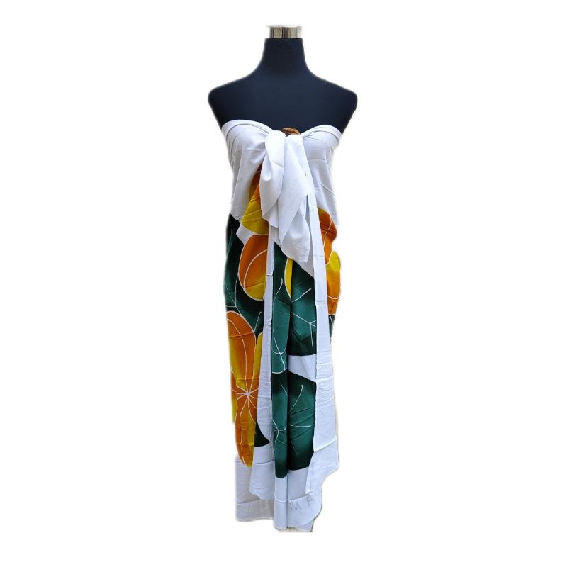 Pareo Blanco con 5 tipanie Napohe 1,75×1,15mts - Mercado Ancestral